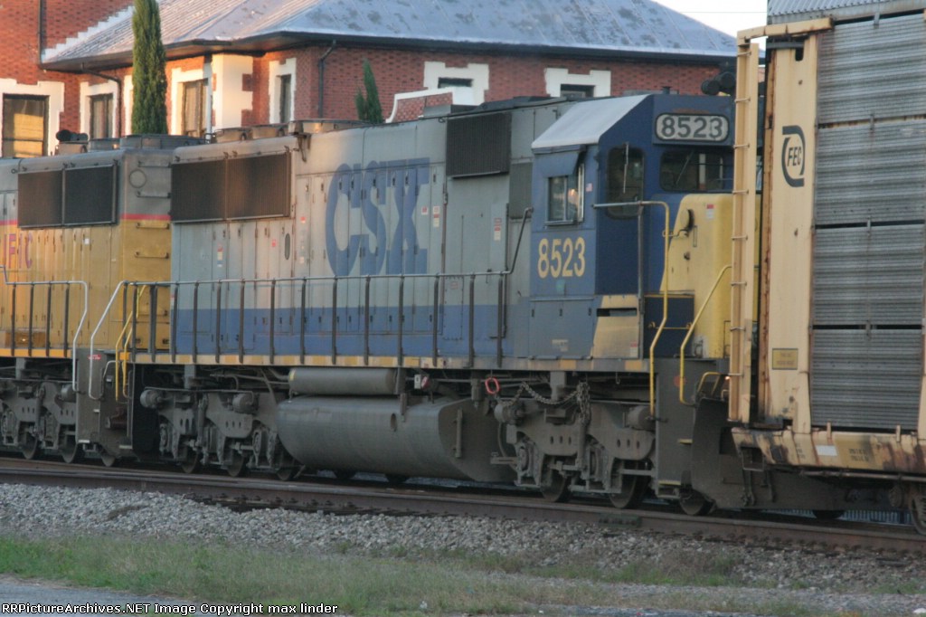 CSX 8523